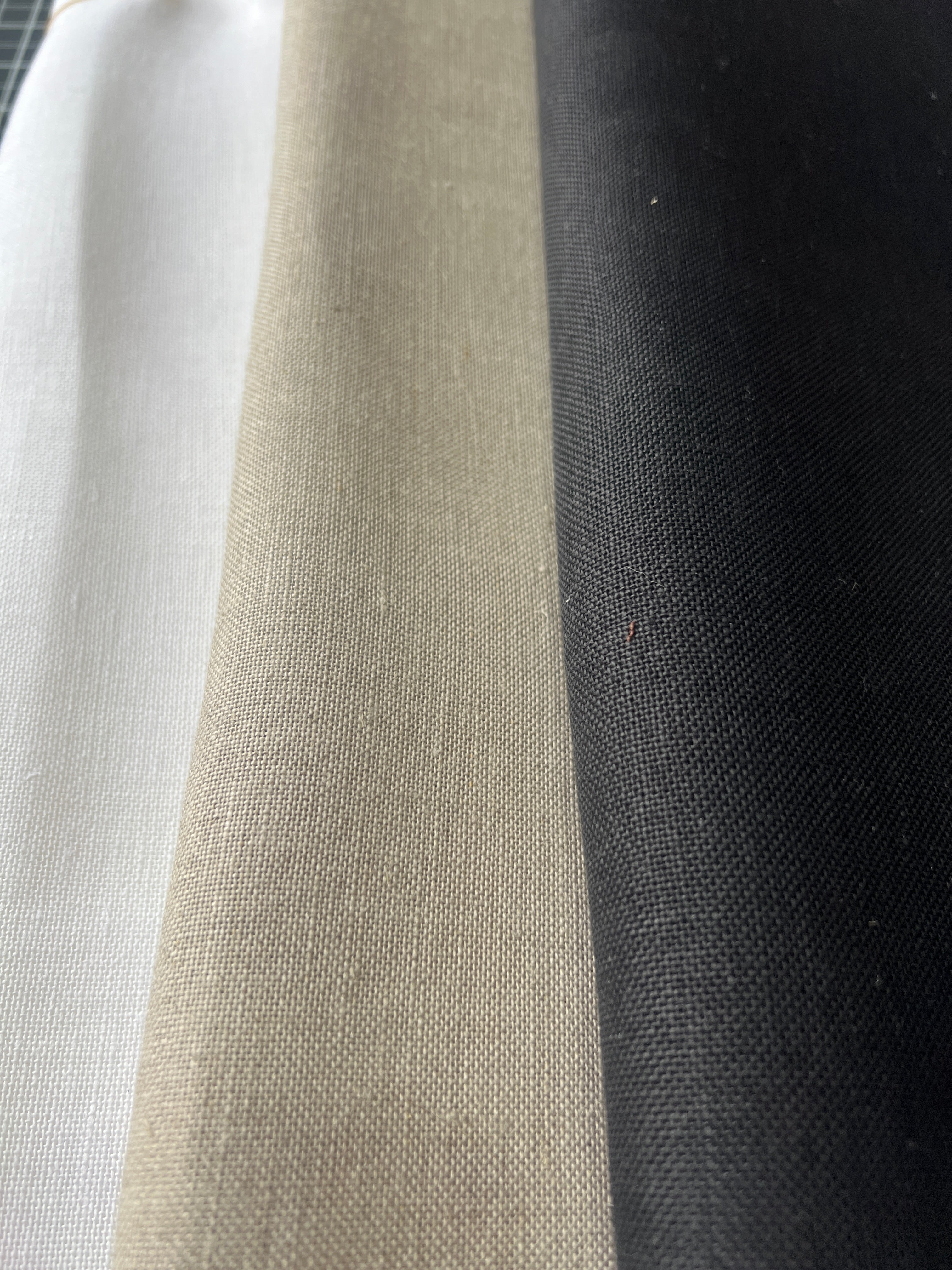 Zweigart Linen 28 count CASHEL 140 cm x 50 cm – Crafteethreads
